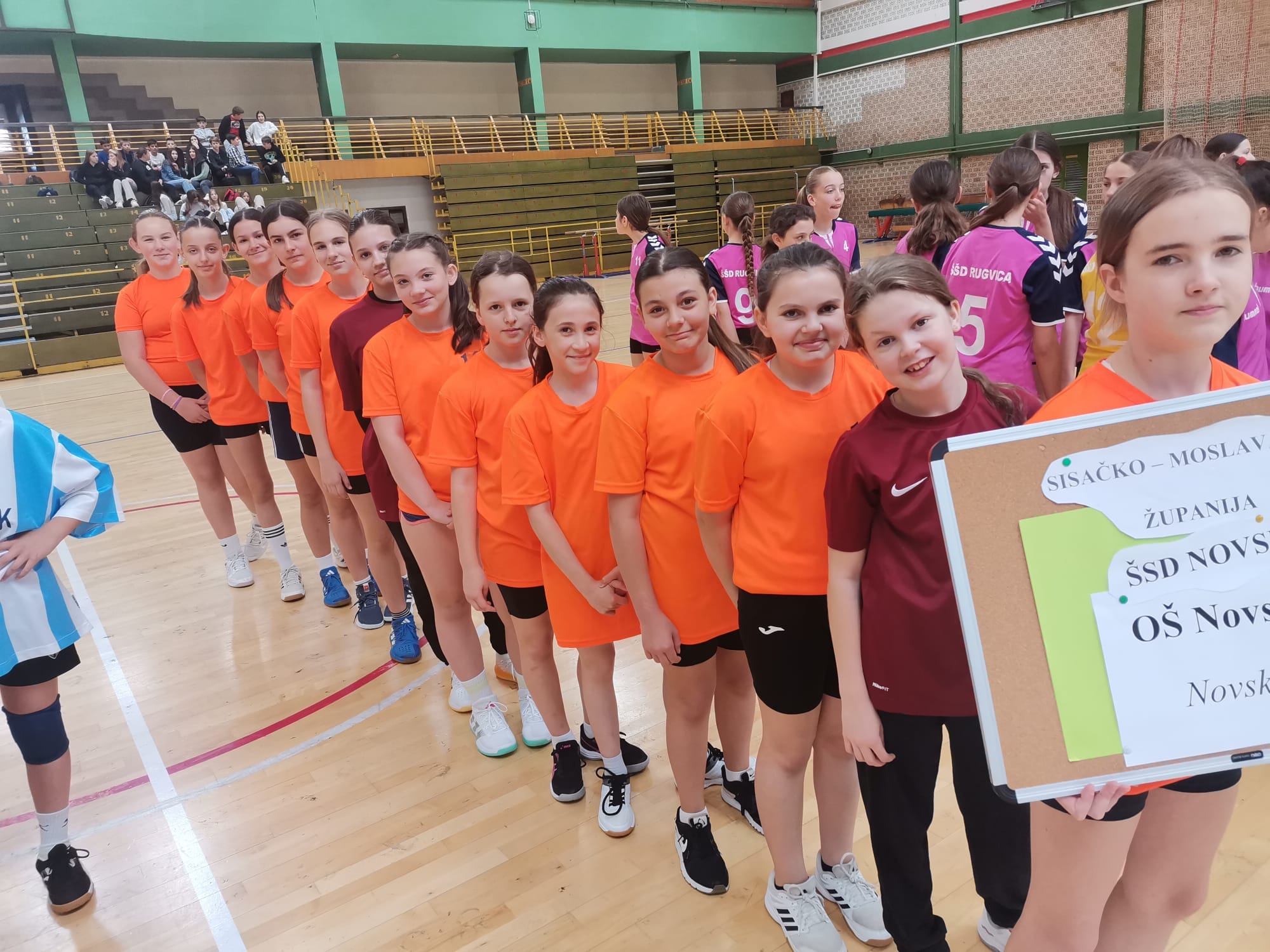 Još jedan uspjeh naših rukometašica - Osnovna škola Novska